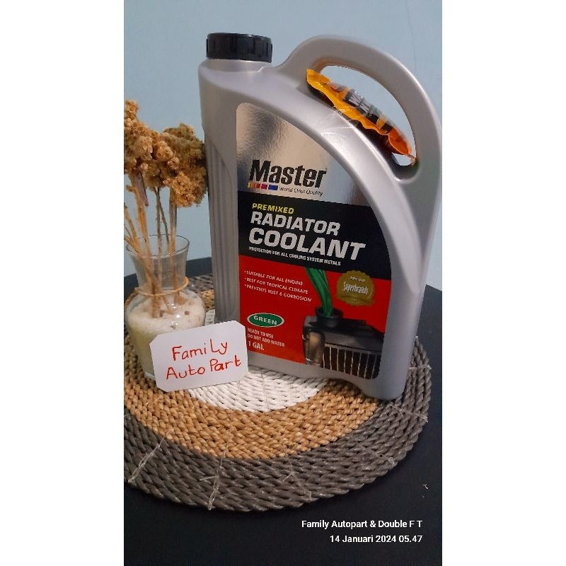 Jual Air Radiator / Coolent merk Master warna merah dan hijau | Shopee ...