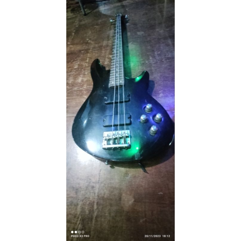 Jual gitar bass bekas murah pabrikan shecter merk tempid | Shopee Indonesia
