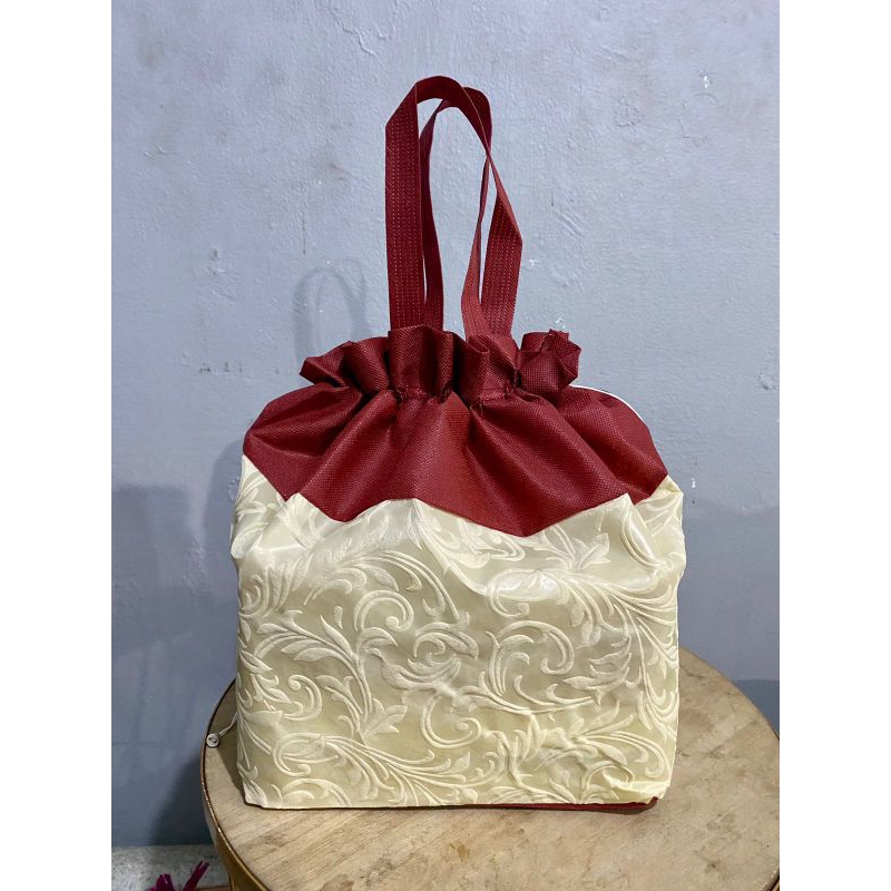 Jual (1 LUSIN = 12 PCS) TAS HAJATAN EMBOS SERUT TEBAL 22x22 CM TINGGI ...