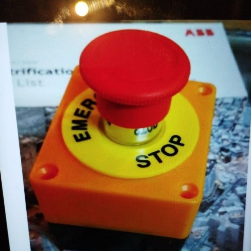 Jual EMERGENCY STOP PUSH BUTTON MERAH BOX LABEL NAME | Shopee Indonesia