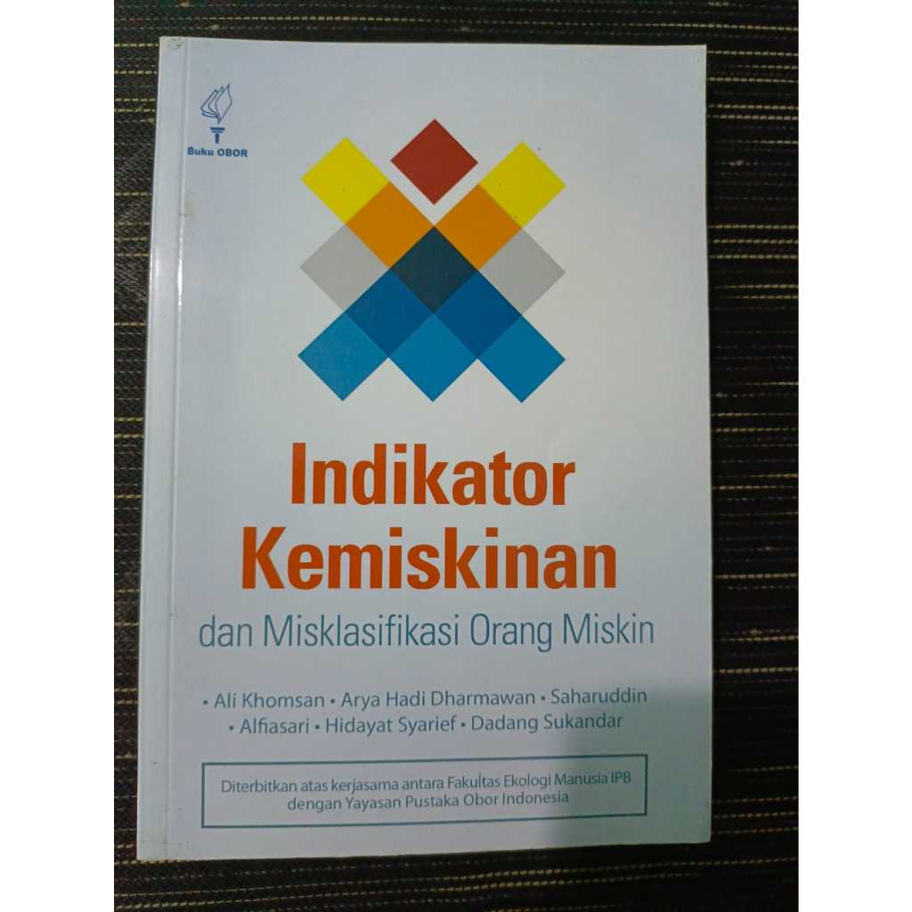 Jual Indikator Kemiskinan dan Misklasifikasi Orang Miskin | Shopee ...