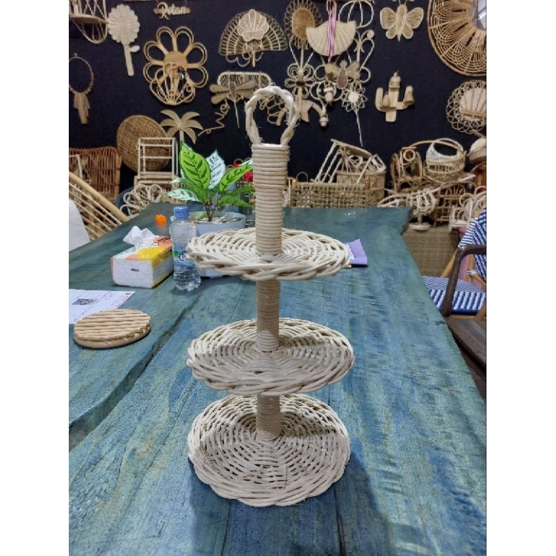 Jual standing cake rotan tempat kue rotan tingkat susun | Shopee Indonesia