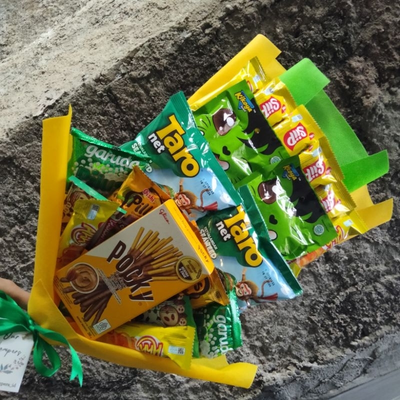 Jual BUCKET SNACK/hadiah wisuda/ulang tahun/sidang/snack termurah ...