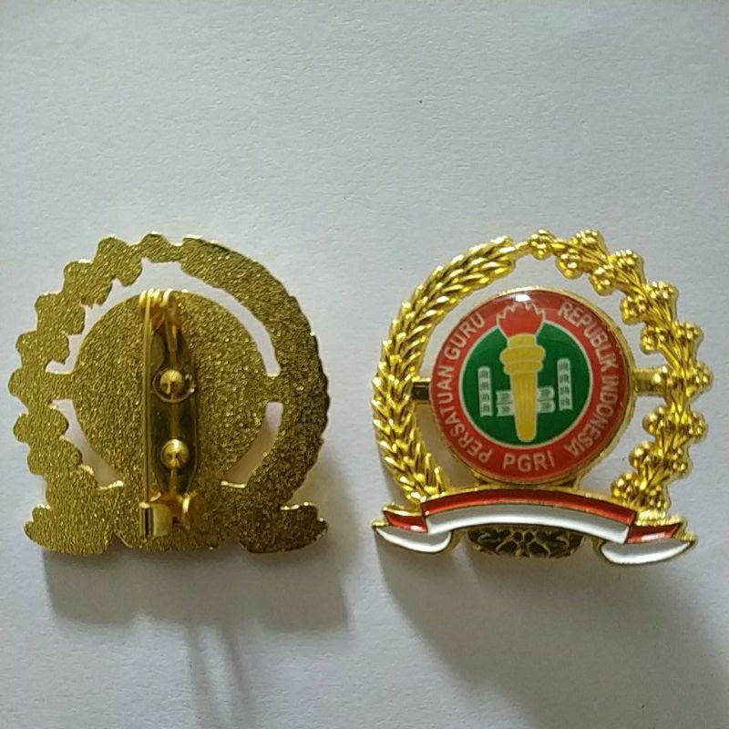 Jual Pin PGRI/Lencana Kuningan PGRI/Pin guru/pin padi kapas/pin sinar ...