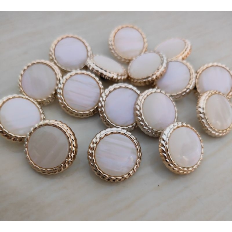 Jual 144 Pcs Kancing Mewah Mutiara Bulat Datar Glossy list Bunga 21 mm ...