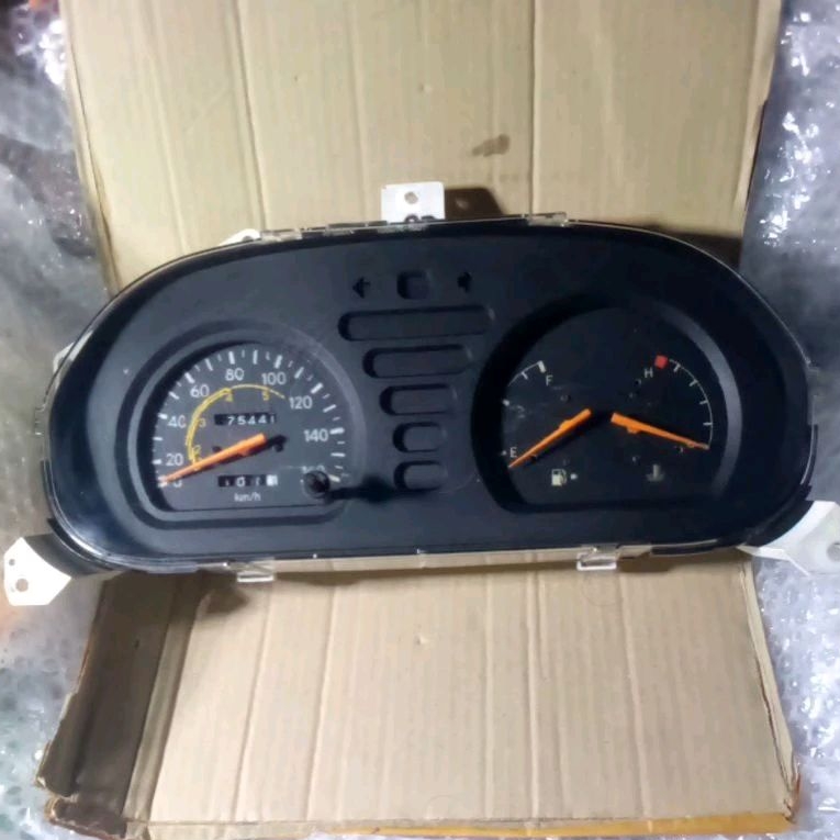 Jual Speedometer Hino Dutro 12 volt / Dyna Rino 12 volt original ...