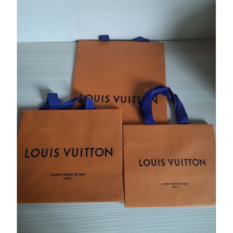 Jual Paperbag lv original / paper bag louis vuitton authentic sale ...
