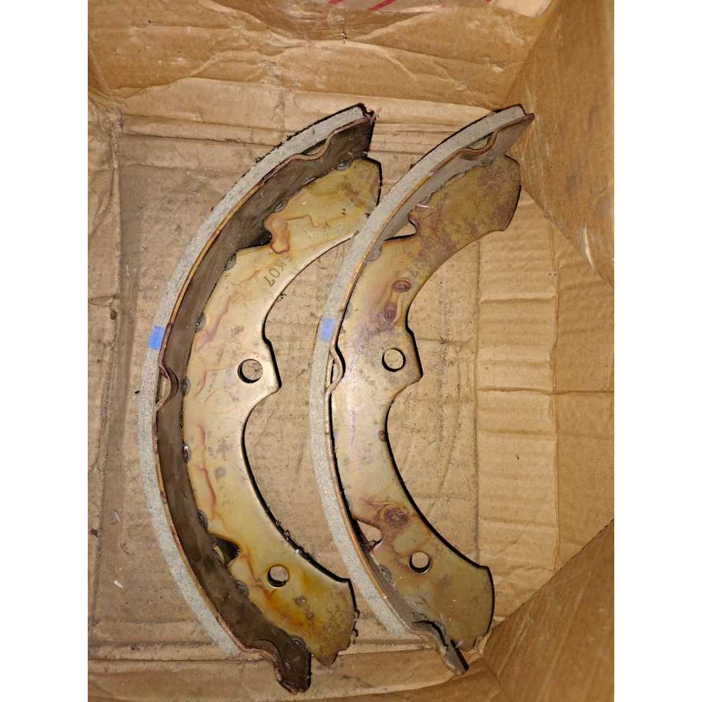 Jual Kampas Rem Brake Shoe Toyota Dyna Rino Rhino AET00 - 04040 (2PCS ...