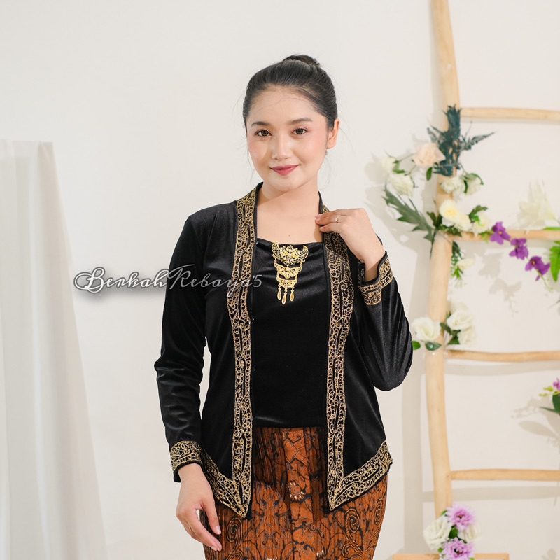 Jual Atasan Kebaya Bludru Kutubaru Bordir / Kebaya Motif Bordir ...
