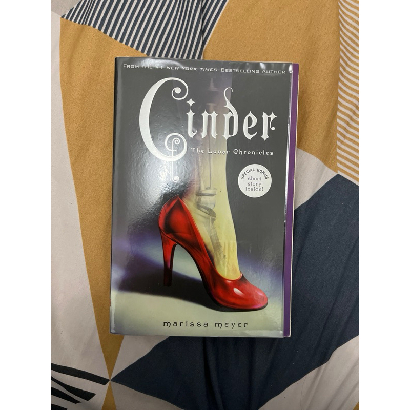 Jual Novel cinder by marissa meyer preloved | Shopee Indonesia