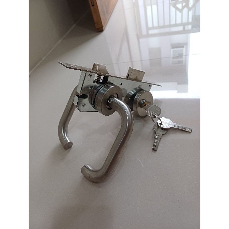 Jual kunci pintu rosette handle hotel komplit dengan kuncinya handle ...