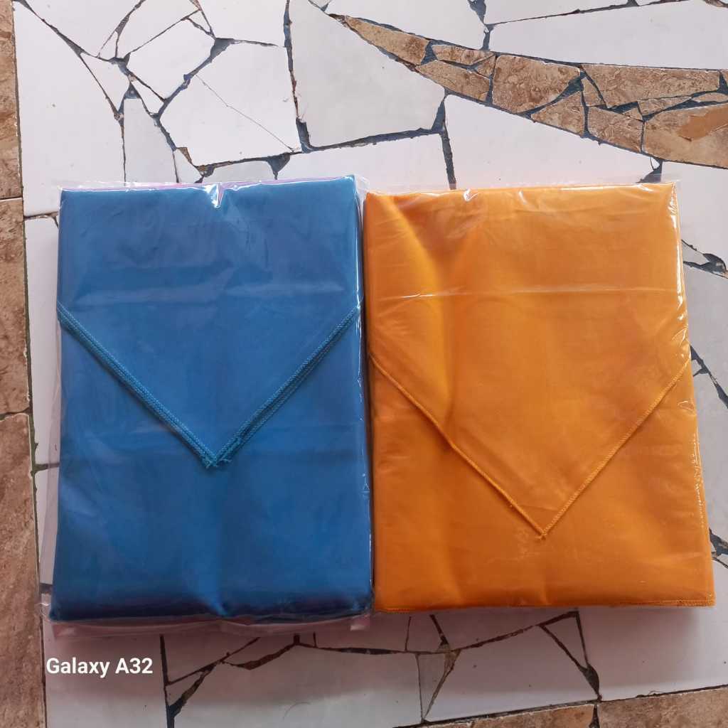 Jual Syal segitiga polos slayer polos bahan kain bijian | Shopee Indonesia