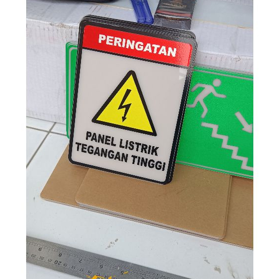 Jual Rambu Setiker Peringatan Bahaya Listrikl | Shopee Indonesia