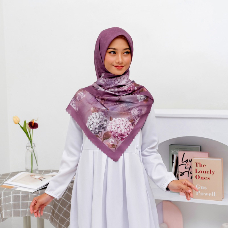 Jual Hijab Segi Empat Premium Silk Voal | Shopee Indonesia