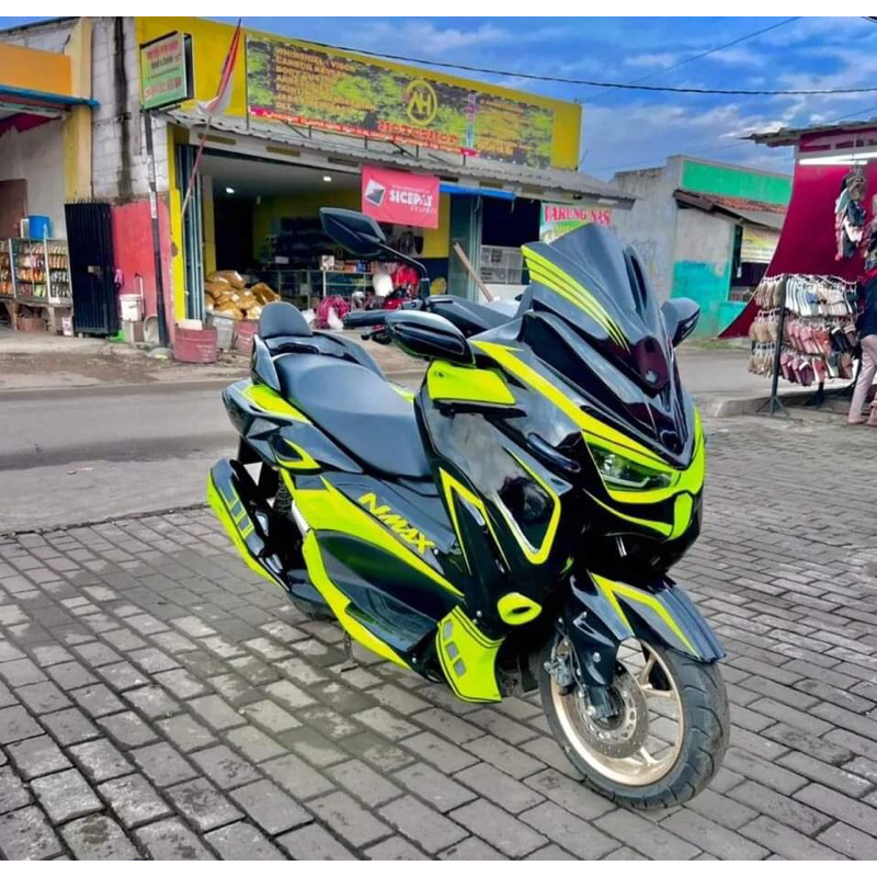 Jual Fullbodi custom model predator untuk nmax old dan nmax new hitam ...