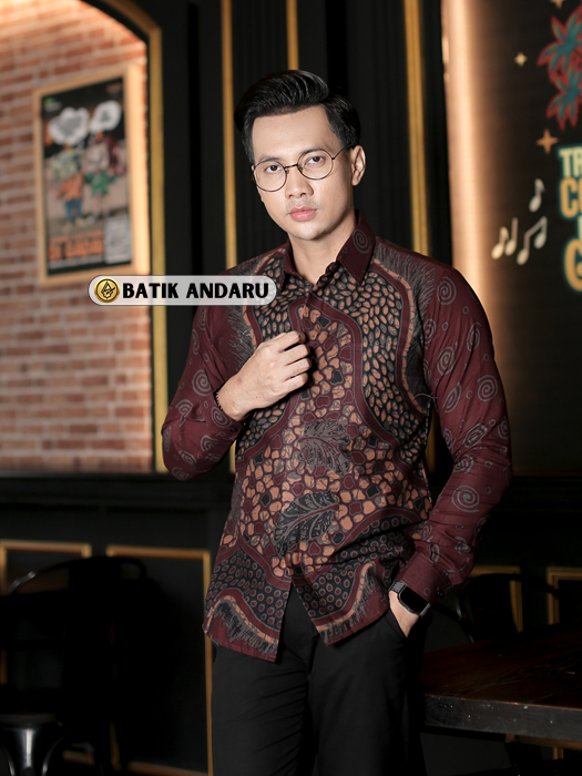 Jual Batik Andaru Motif Yudhistira Merah Baju Batik Pria Lengan Panjang ...