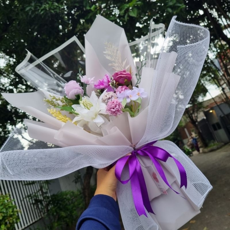 Jual bucket/buket/bouquet bunga artificial murah (premium) | Shopee ...