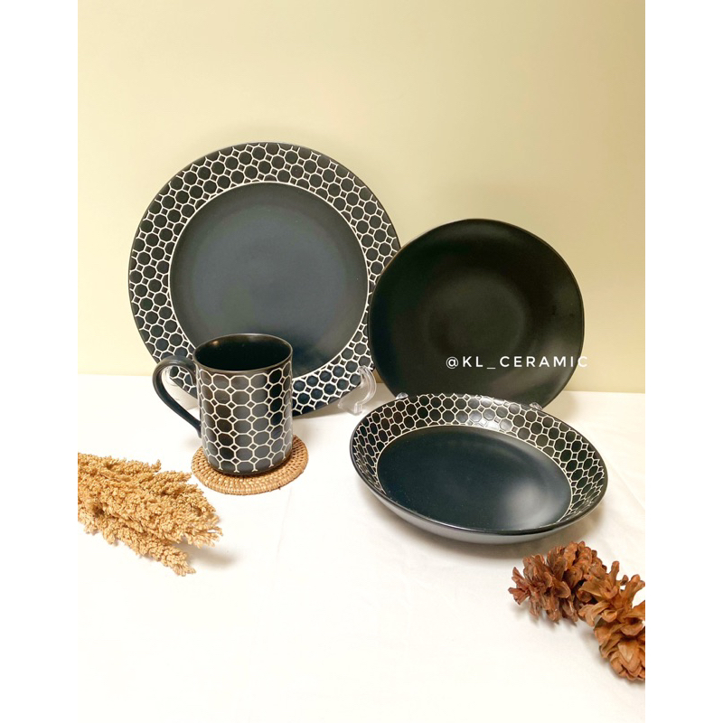 Jual Piring Set Aesthetic / Hampers Piring Lebaran | Shopee Indonesia