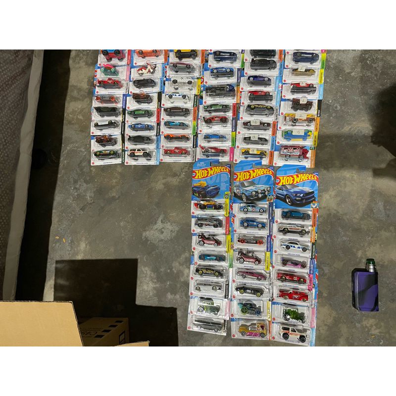 Jual paket hotwheels besar random | Shopee Indonesia