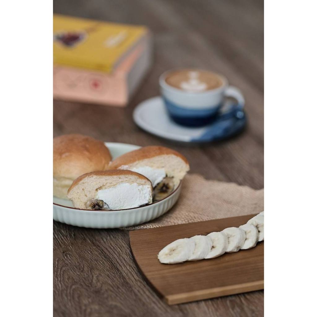 Jual Roti Bunting Salju Tokyo Banana | Shopee Indonesia