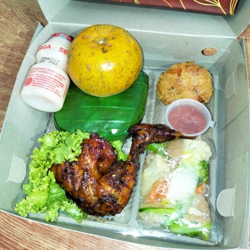 Jual Paket nasi timbel ayam bakar komplit | Shopee Indonesia