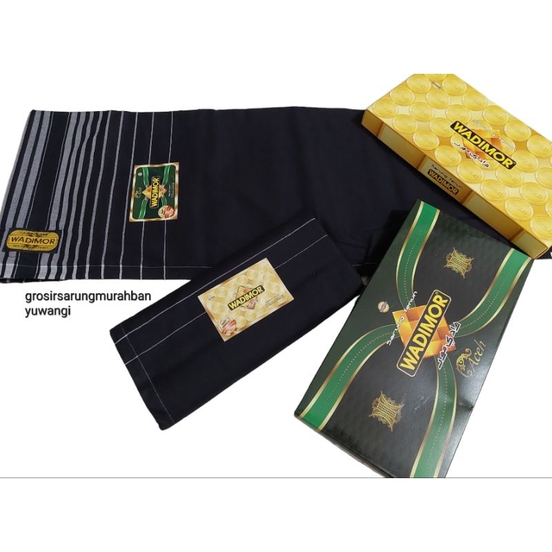 Jual sarung wadimor hitam polos dan hitam tumpal | Shopee Indonesia