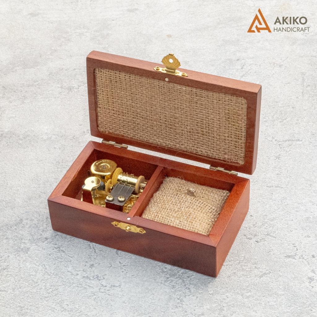 Jual Kotak Musik Kayu Kado Ulang Tahun Premium Wooden Music Box ...