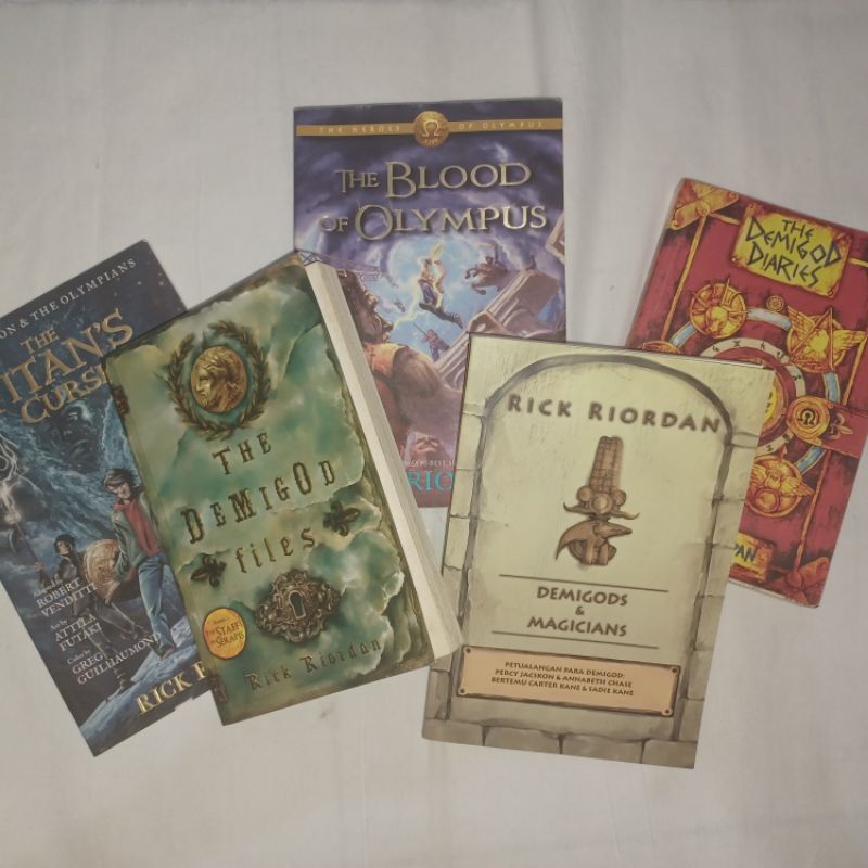 Jual [Preloved] Novel Komik Rick Riordan (The Demigod Diaries, The ...