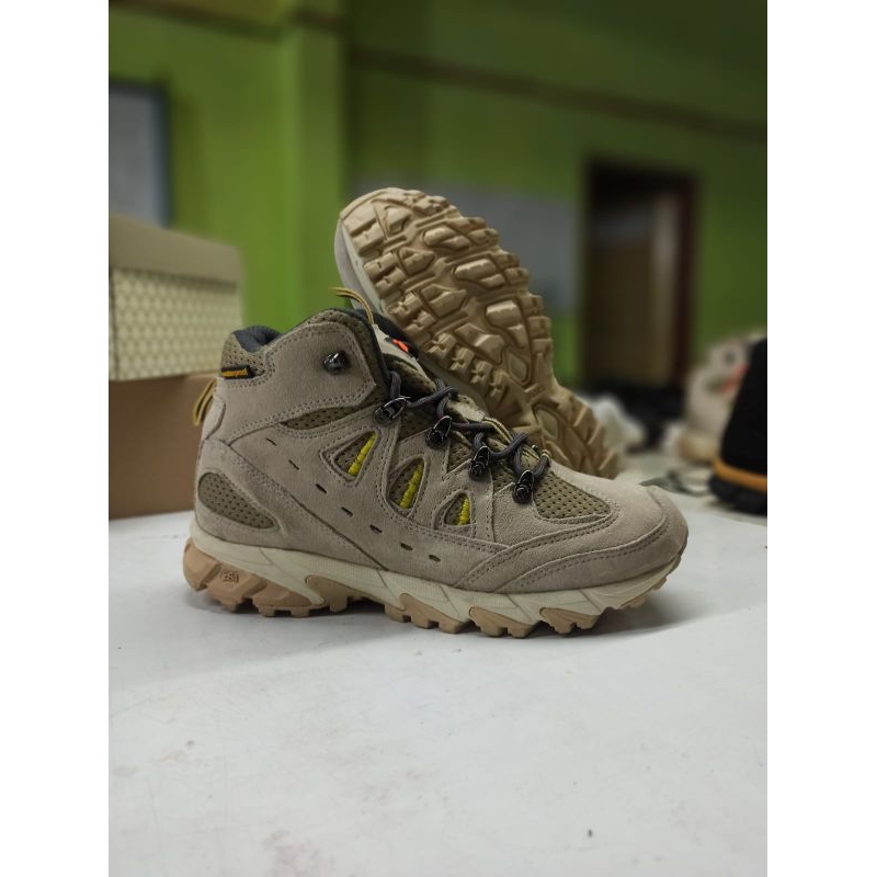 Jual Sepatu Gunung TNF the north face vibram original BNIB Vietnam ...