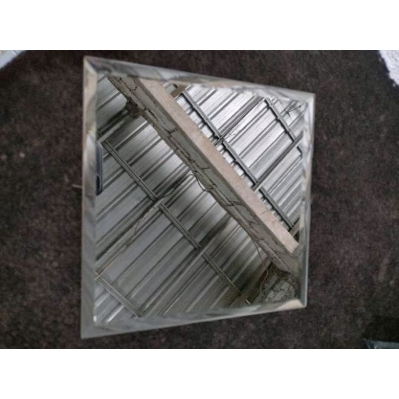 Jual kaca cermin bevel ukuran 30x30 tebal 5 mili bevel 1 cm | Shopee ...