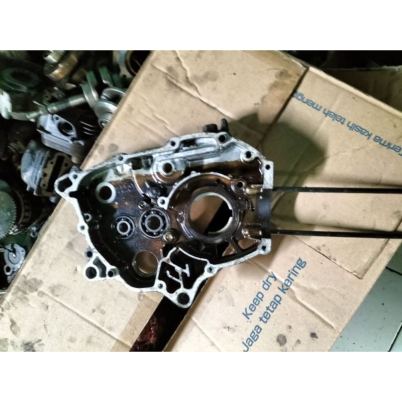 Jual blok mesin sebelah kanan Revo absolute Blade copotan motor ...