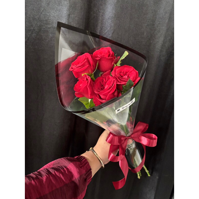 Jual buket bunga mawar simple bouquet isi 5 mawar bunga wisuda bunga ...