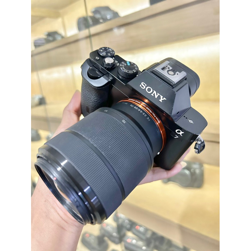 Jual SONY A7 CLASIC BODY + LENSA KIT 28 -70MM FULLSET TINGGAL PAKAI ...