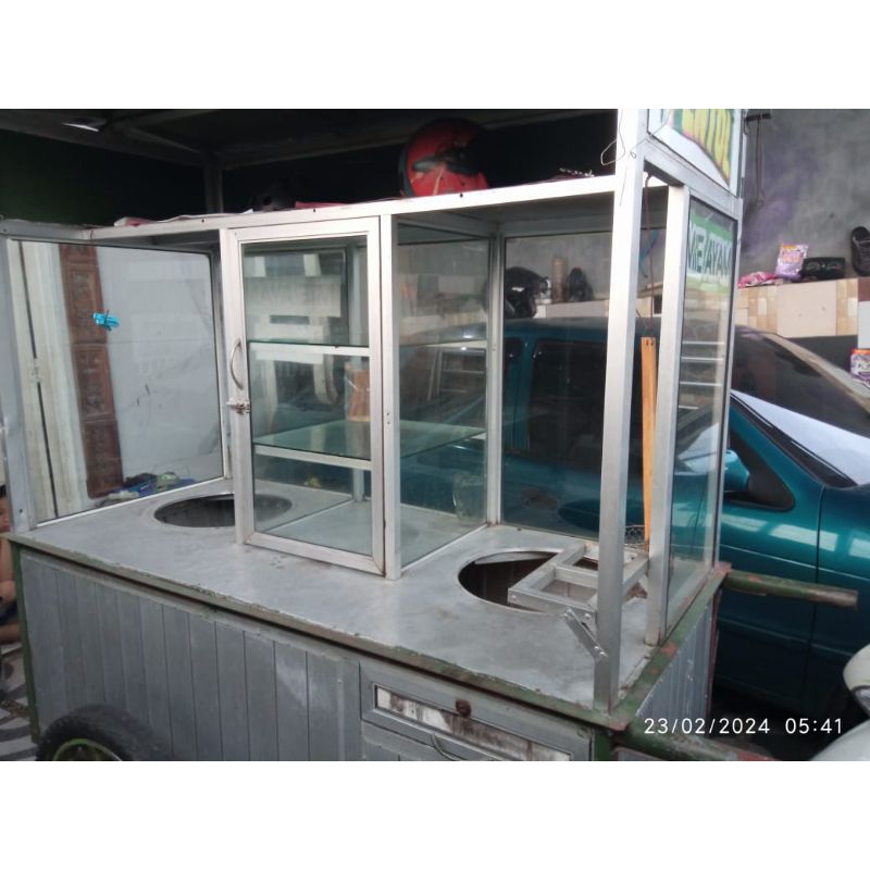 Jual gerobak / rombong 2 tungku freeong SBY/SDA | Shopee Indonesia