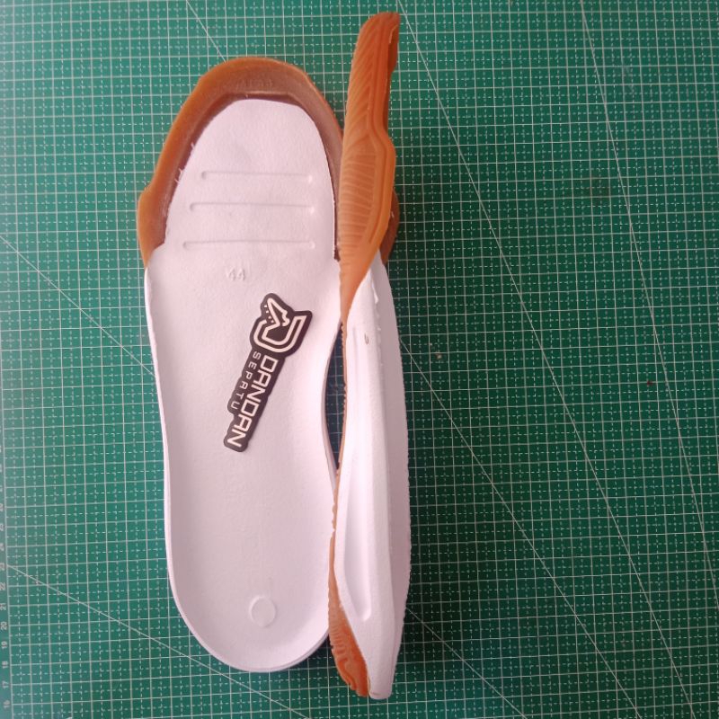 Jual OUTSOLE TAPAK SEPATU FUTSAL BAHAN EVA PYLON RUBBER EMPUK LEBAR ...
