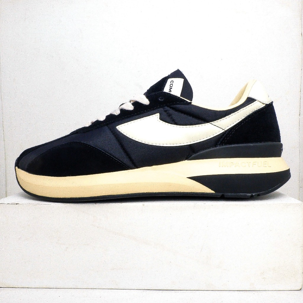 Jual Sepatu Sneakers Compass Velocity Black White | Shopee Indonesia