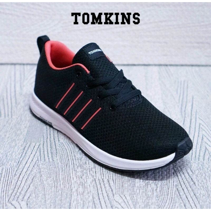 Jual Sepatu Tomkins PRIMAL BETA hitam putih untuk wanita | Shopee Indonesia