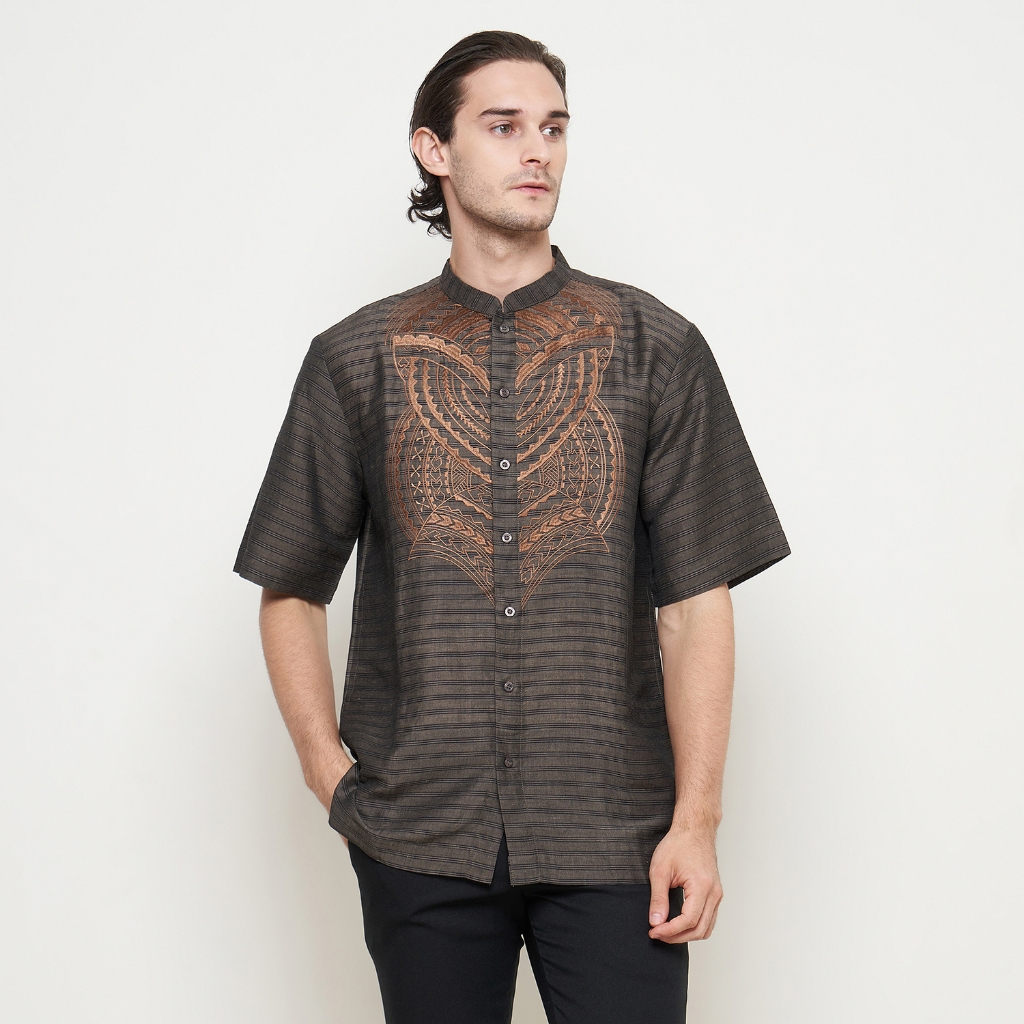 Jual Baju Koko Preview By Itang Yunasz / Baju Koko Bordir Pria / Baju ...