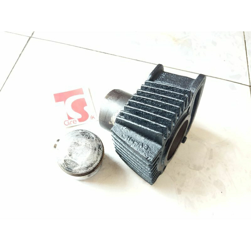 Jual Cylinder Silinder Boring Blok Honda S90 S90z C90 Astra set Piston Original | Shopee Indonesia