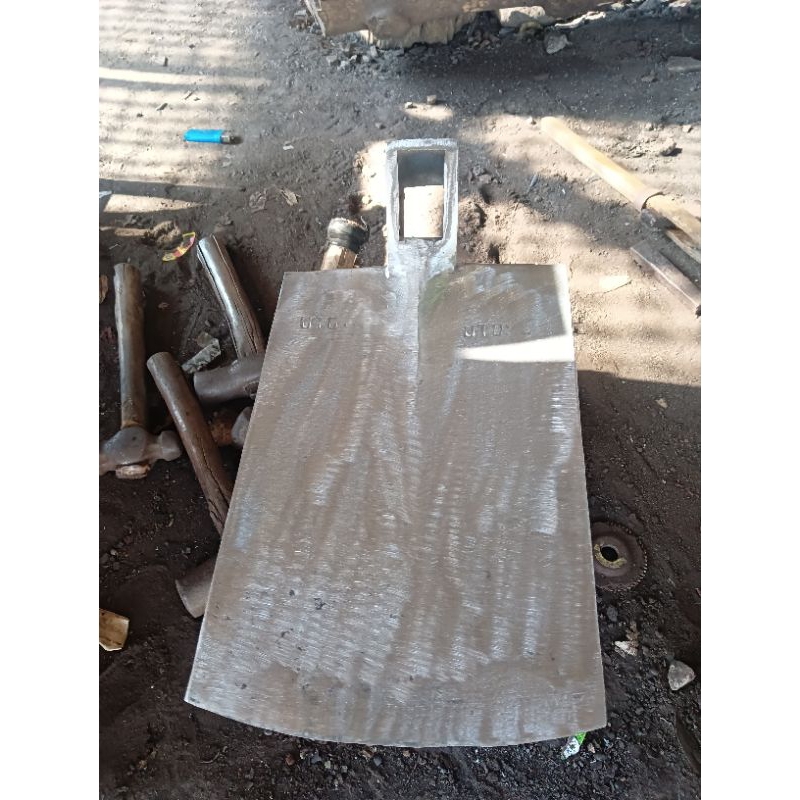 Jual Cangkul Jawa baja isen ukuran 20*30 | Shopee Indonesia