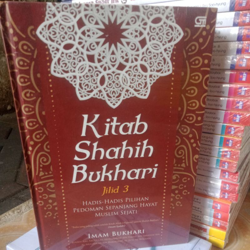 Jual KITAB SHAHIH BUKHARI JILID 3 HADIS-HADIS PILIHAN PEDOMAN SEPANJANG ...