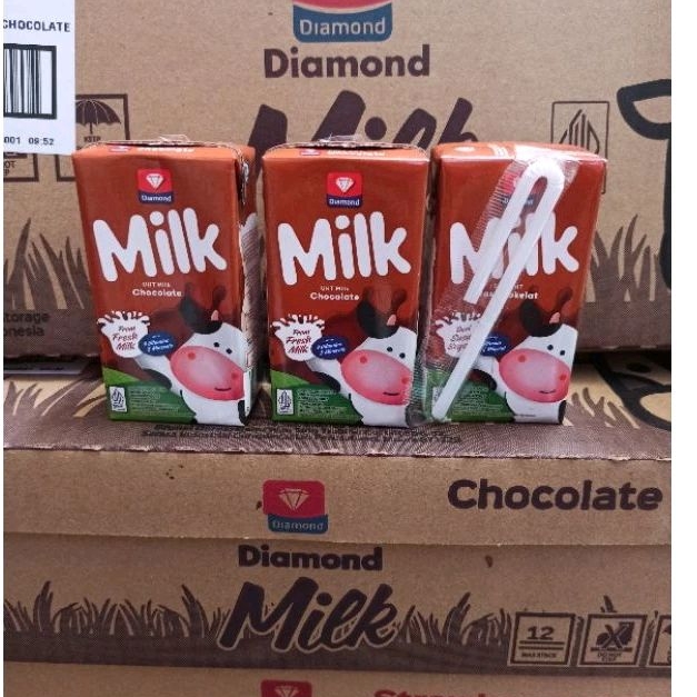 Jual DIAMOND UHT MILK 125ML ISI 40 coklat / SUSU DIAMOND / SUSU KOTAK | Shopee Indonesia