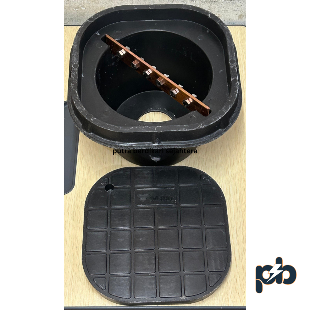 Jual Box Control Grounding Hitam + Busbar / Bak Kontrol Grounding Hitam ...