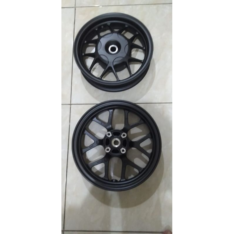 Jual Velg Depan Belakang Honda Stylo 160 CBS Warna Hitam Doff Tintanium ...