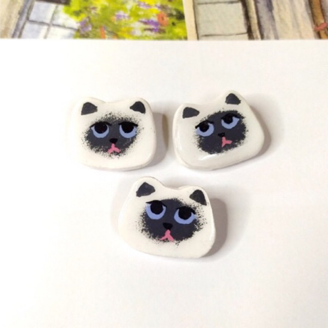Jual Clay pin kucing siam gemoy | Clay pin resin - Muntut Art | Shopee ...