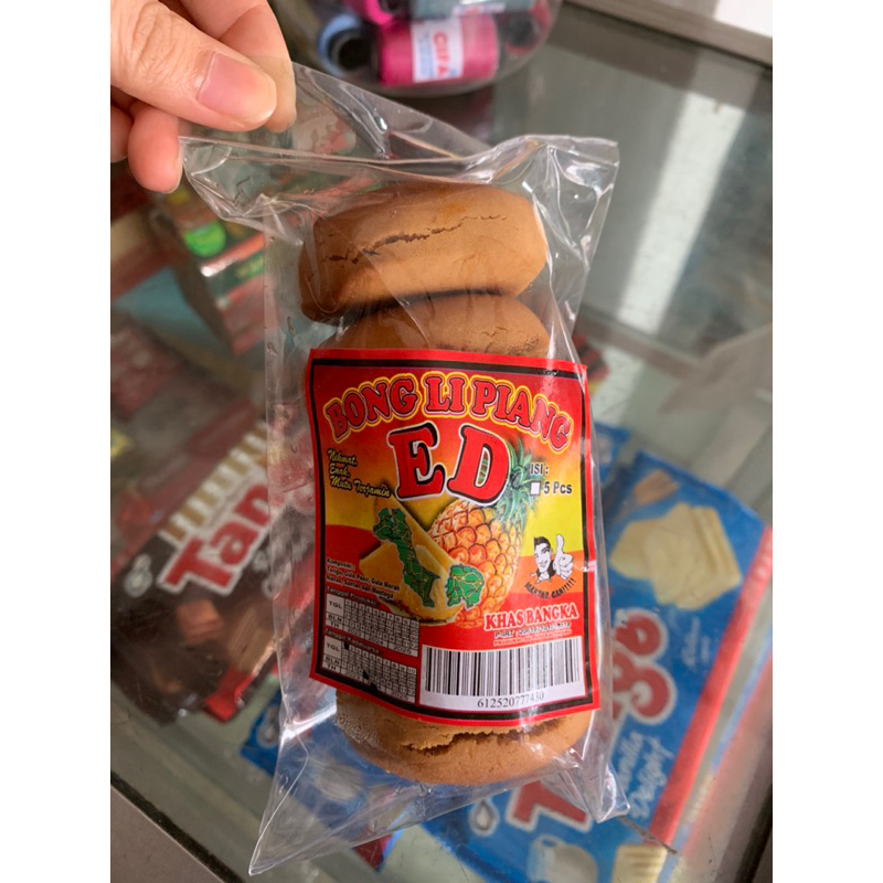 Jual Kue Bong Li Piang khas Bangka merk ED 5 pcs | Shopee Indonesia