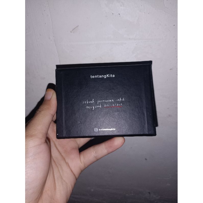 Jual tentangKita - edisi tentang aku x Ian hugen | Shopee Indonesia