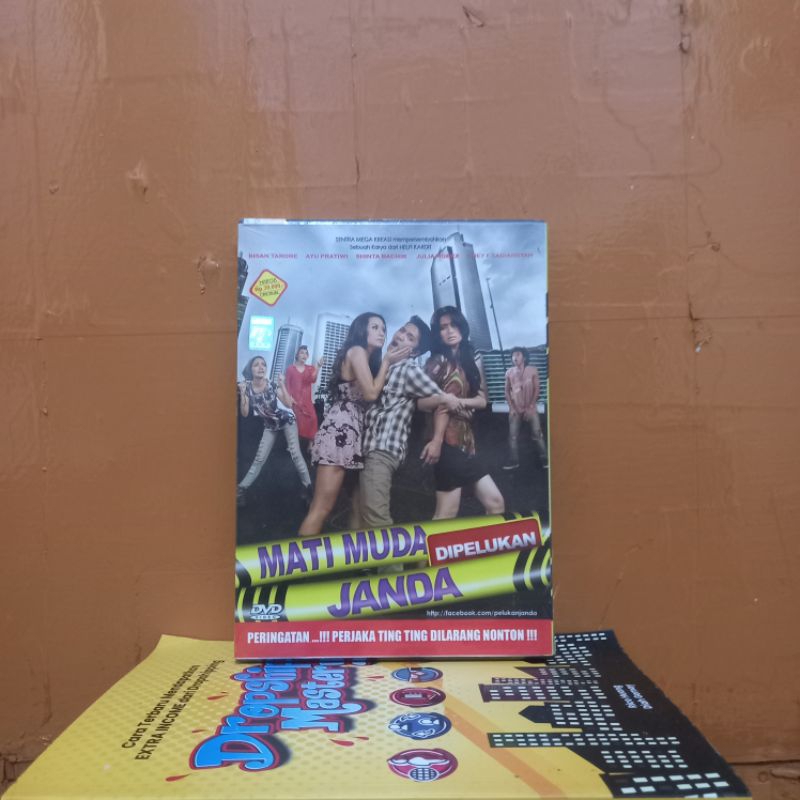 Jual DVD ORIGINAL MATI MUDA DIPELUKAN JANDA | Shopee Indonesia