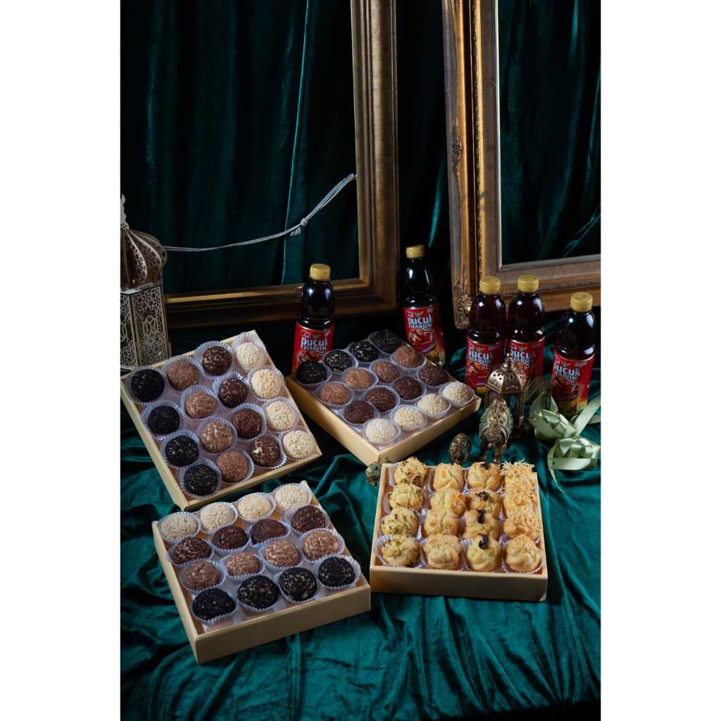 Jual Paket Choux 4 box/Kue Sus Basah/Kue Sus isi Fla Sweet atau Savoury ...