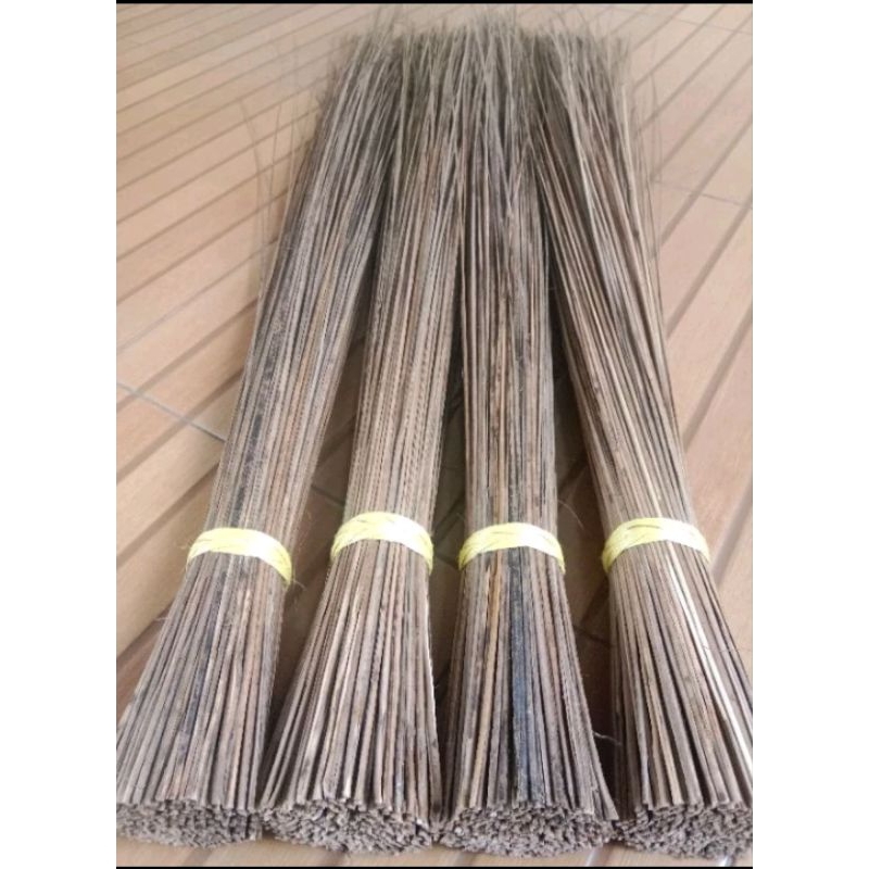 Jual Sapu Lidi Ikatan Besar/Lidi Kelapa/Sapu Taman/Sapu Lantai | Shopee ...